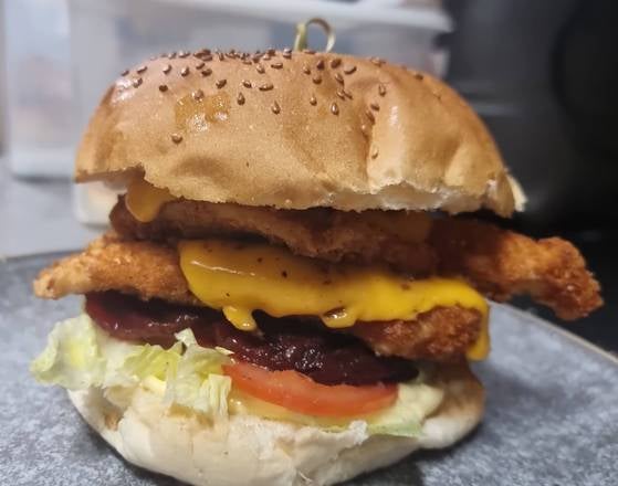 The What the Cluck Burger | Sippys Burger Bar & Takeaway